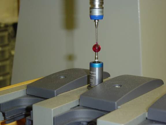 TESASTAR-R / HR-R: Step 8 - Take the Probe Hit on the Datum Sphere